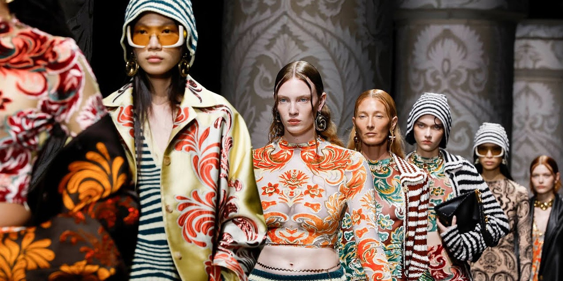 Watch the Etro Spring 2025 RTW Runway Show Live | LES FAÇONS