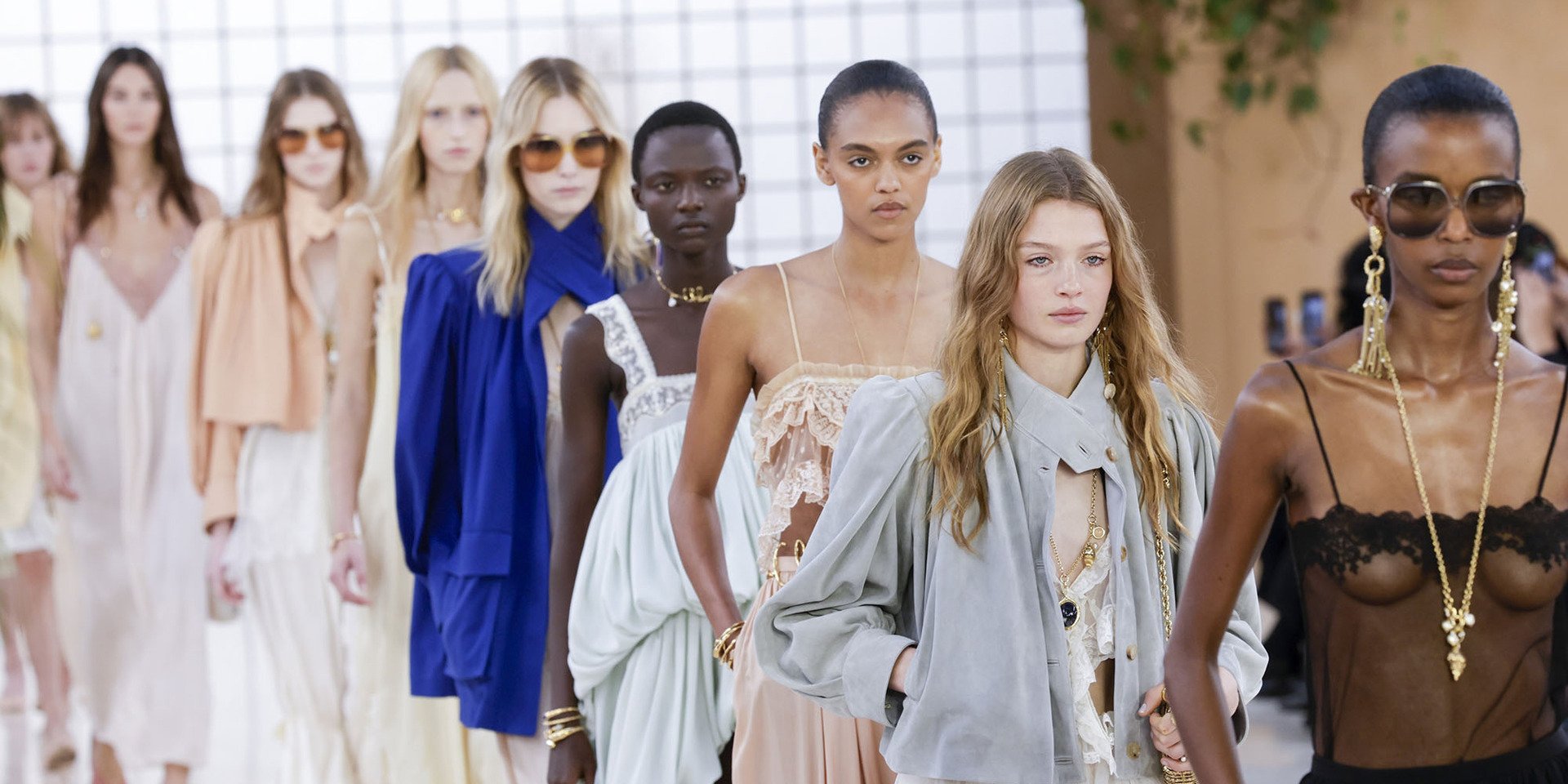 Chloé Spring 2025 RTW Collection | LES FAÇONS