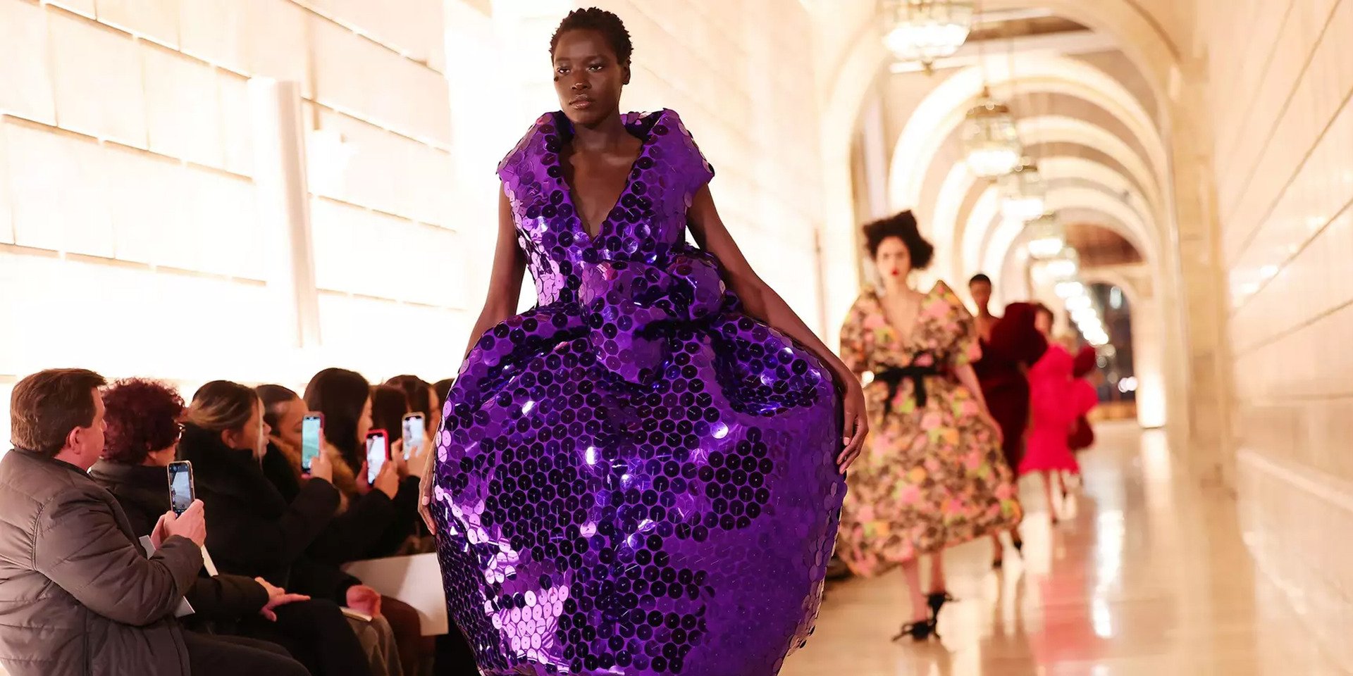 Marc Jacobs Spring 2025 RTW Collection | LES FAÇONS