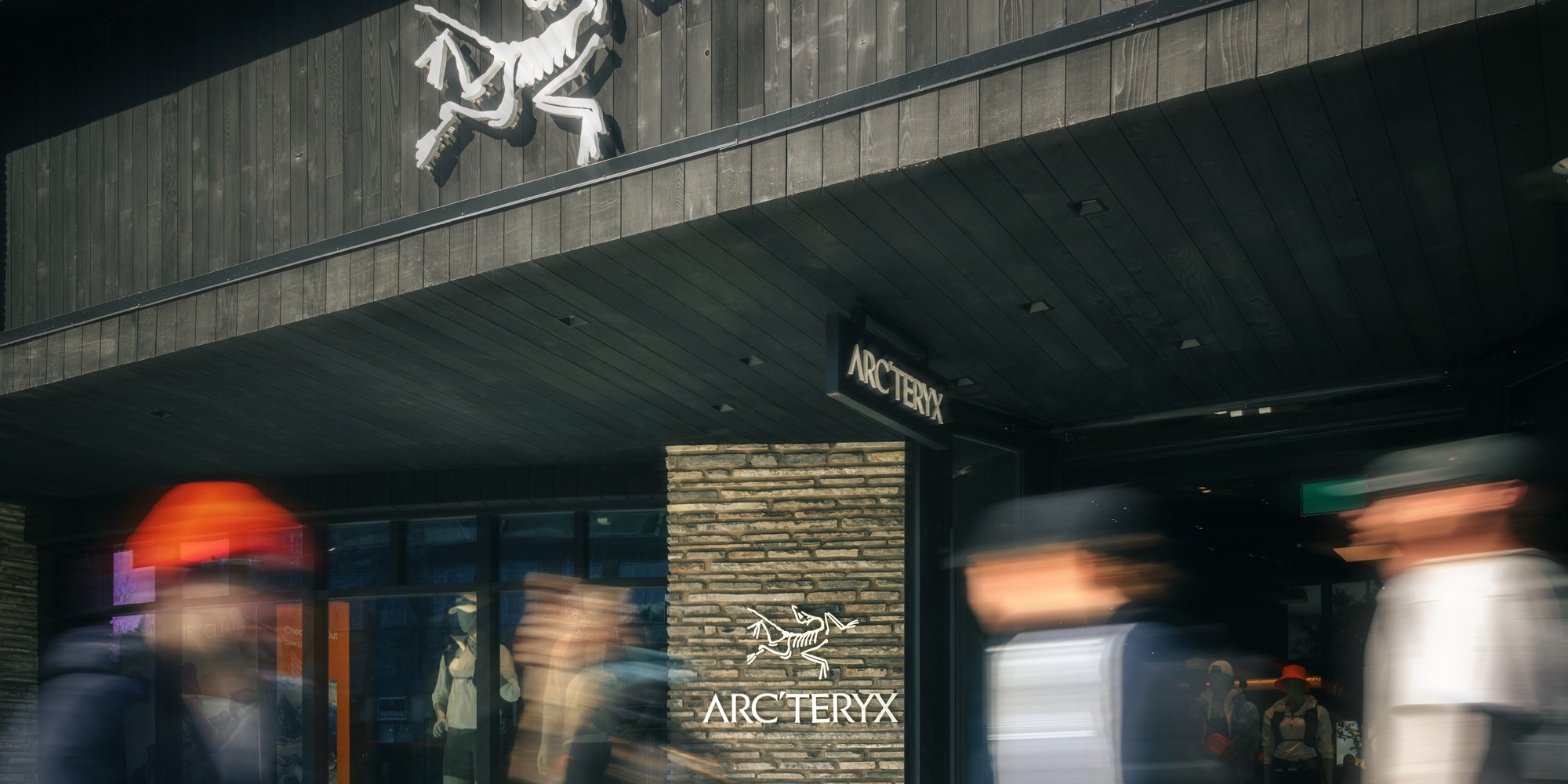 Arc’teryx Flagship Store in Banff | LES FAÇONS