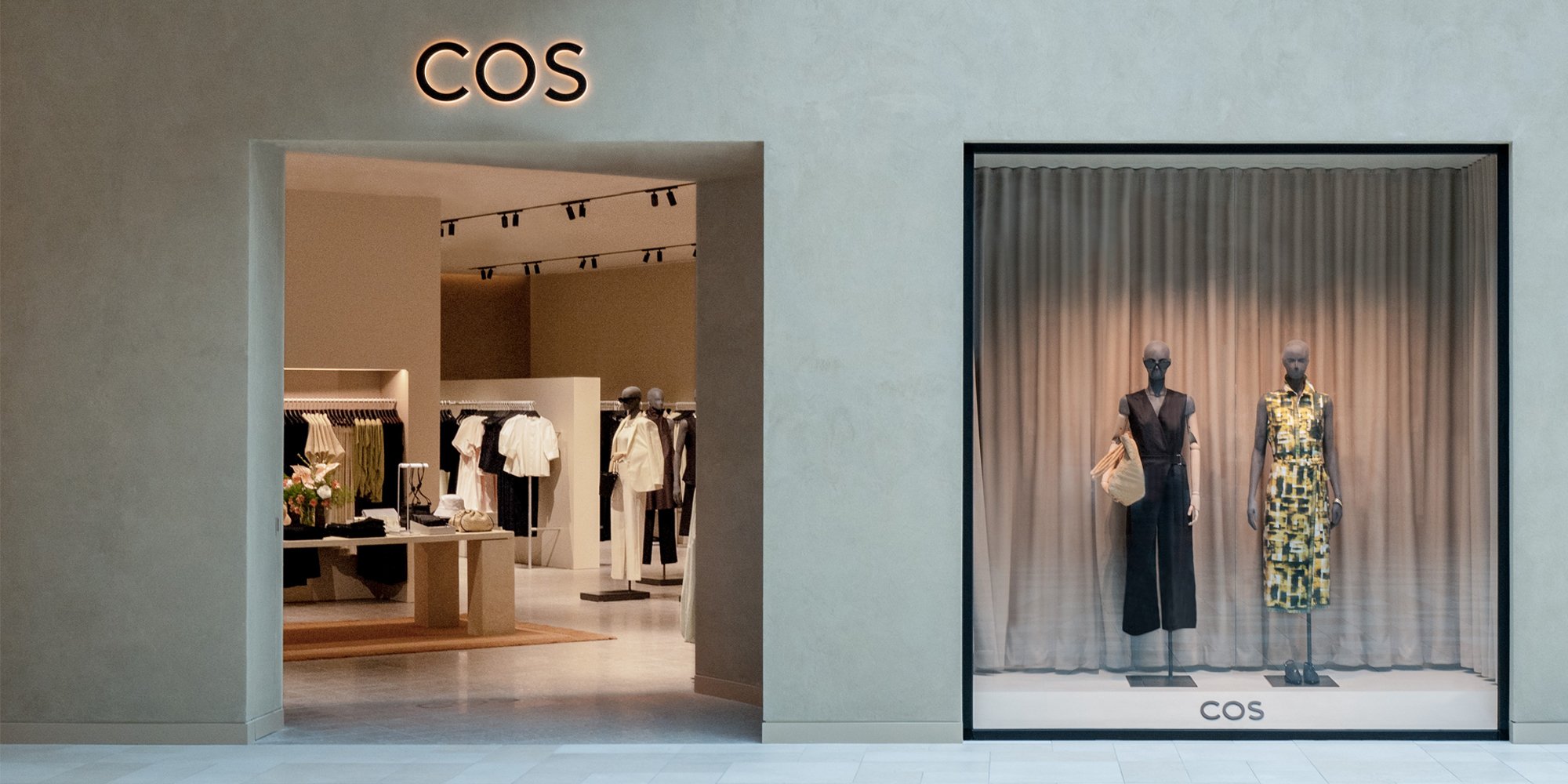 COS Boutique at the Royalmount in Montreal | LES FAÇONS