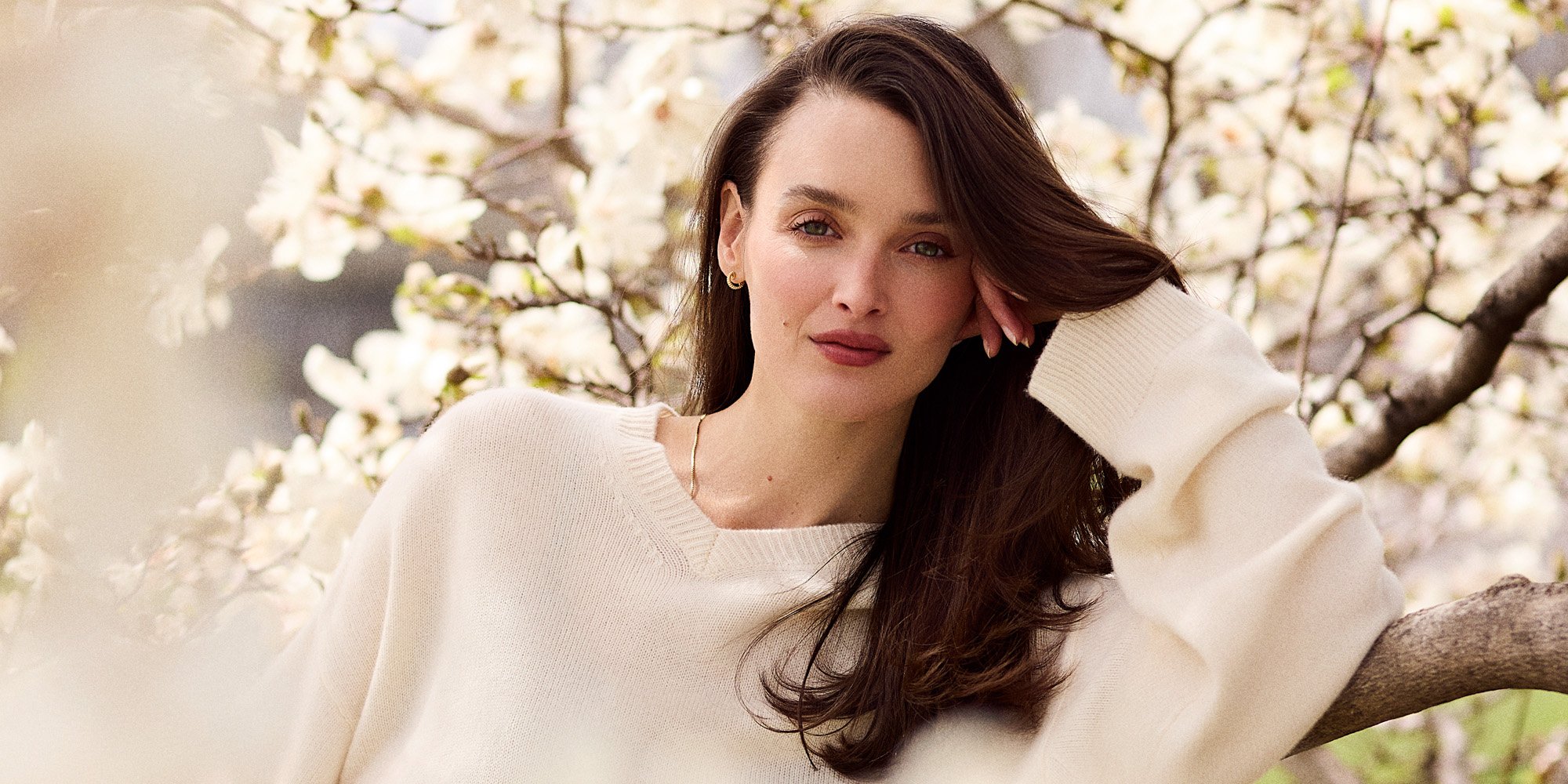 Guerlain Brand Bee Ambassador Charlotte Le Bon | LES FAÇONS