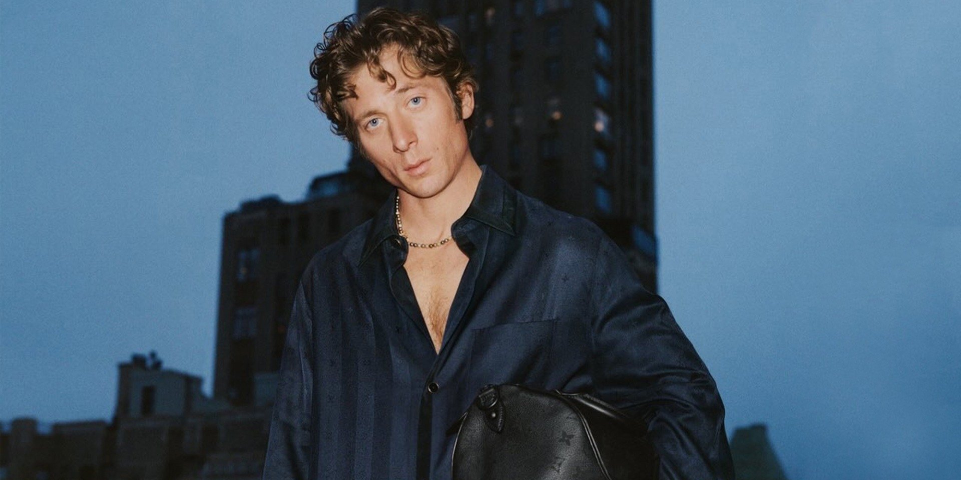 Louis Vuitton New House Ambassador Jeremy Allen White | LES FAÇONS