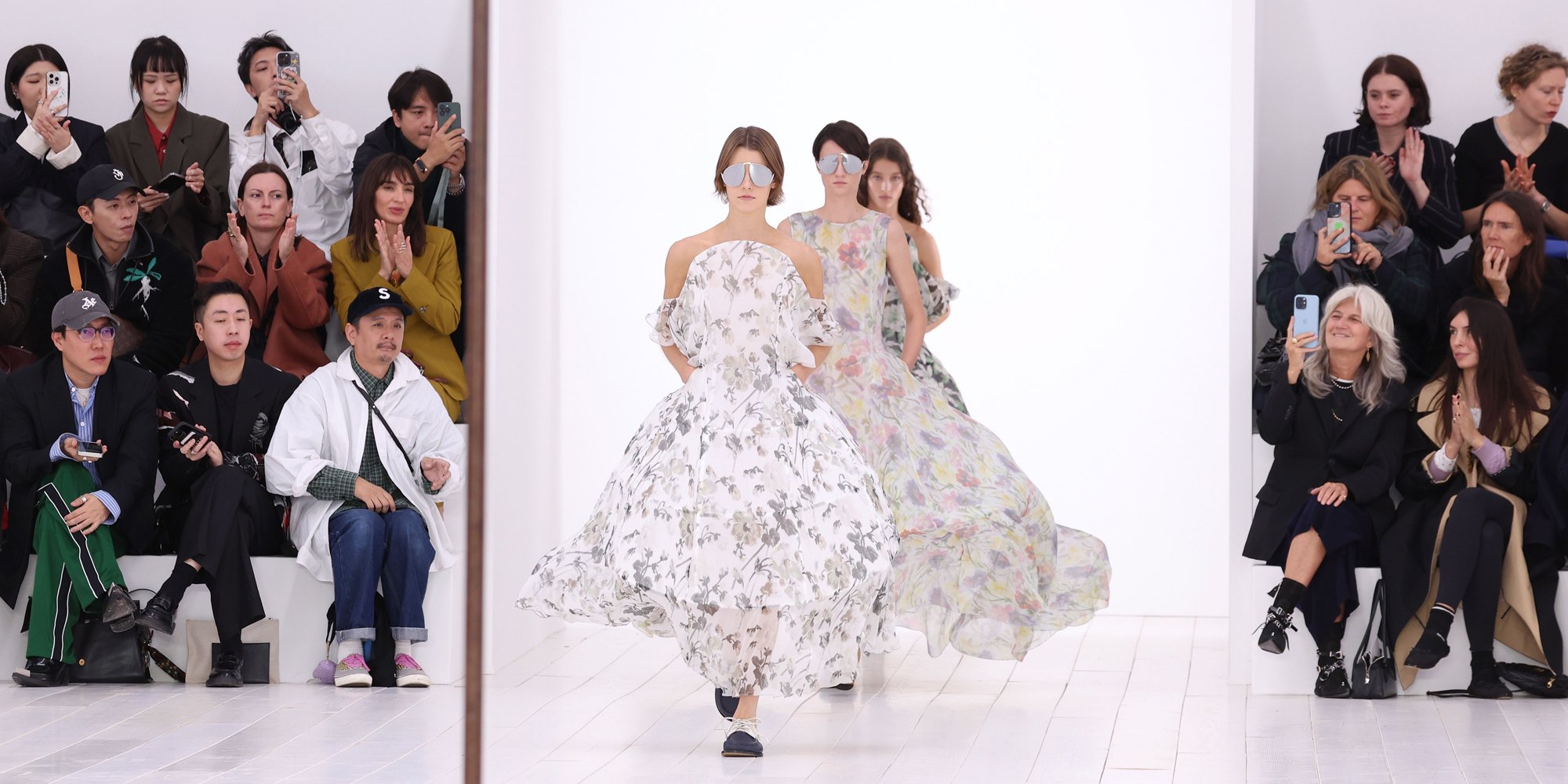 Watch the Loewe Spring 2026 RTW Runway Show Live | LES FAÇONS